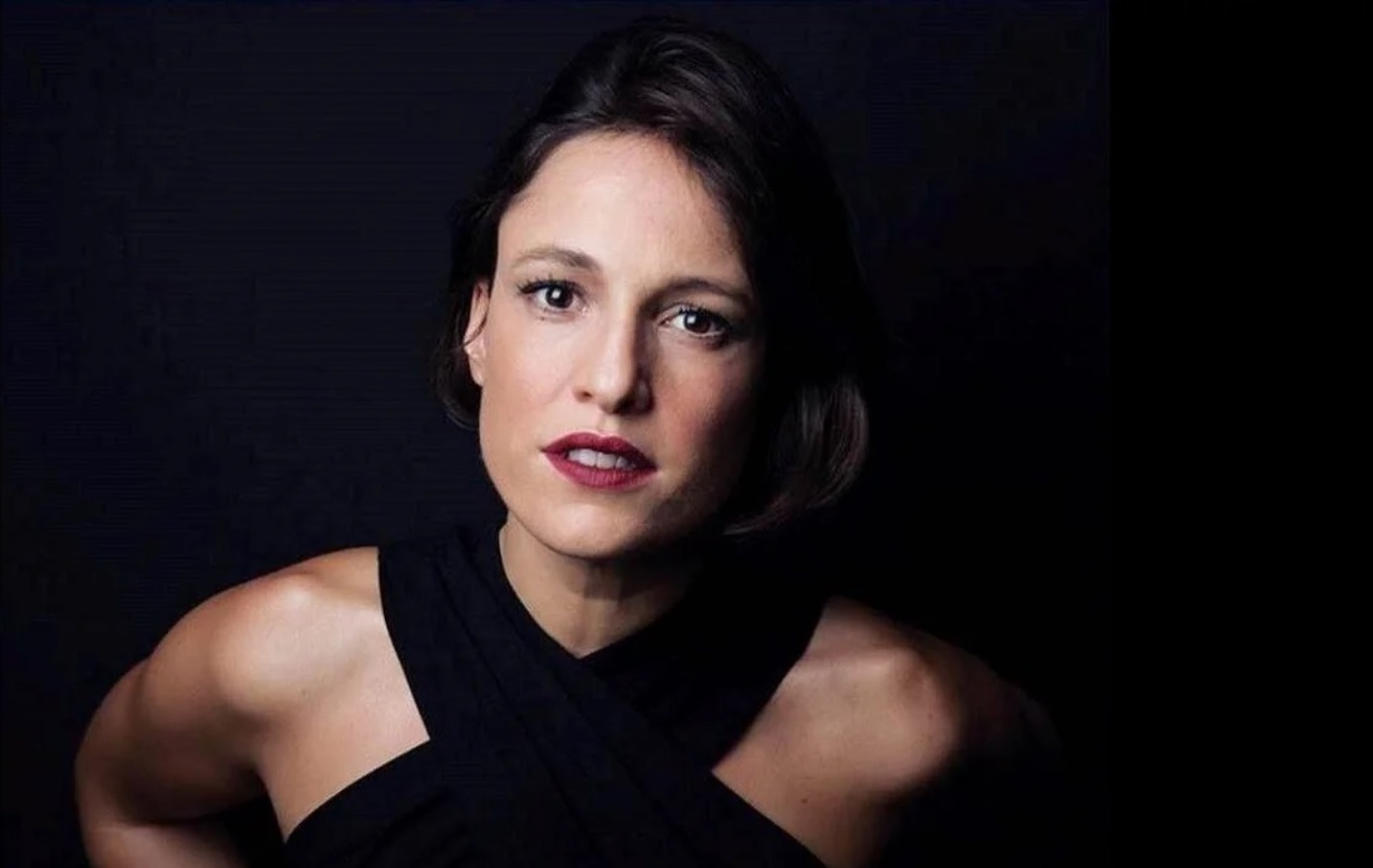 Carminho, "O Quarto (Fado Pagem)" - RDP Internacional - RTP