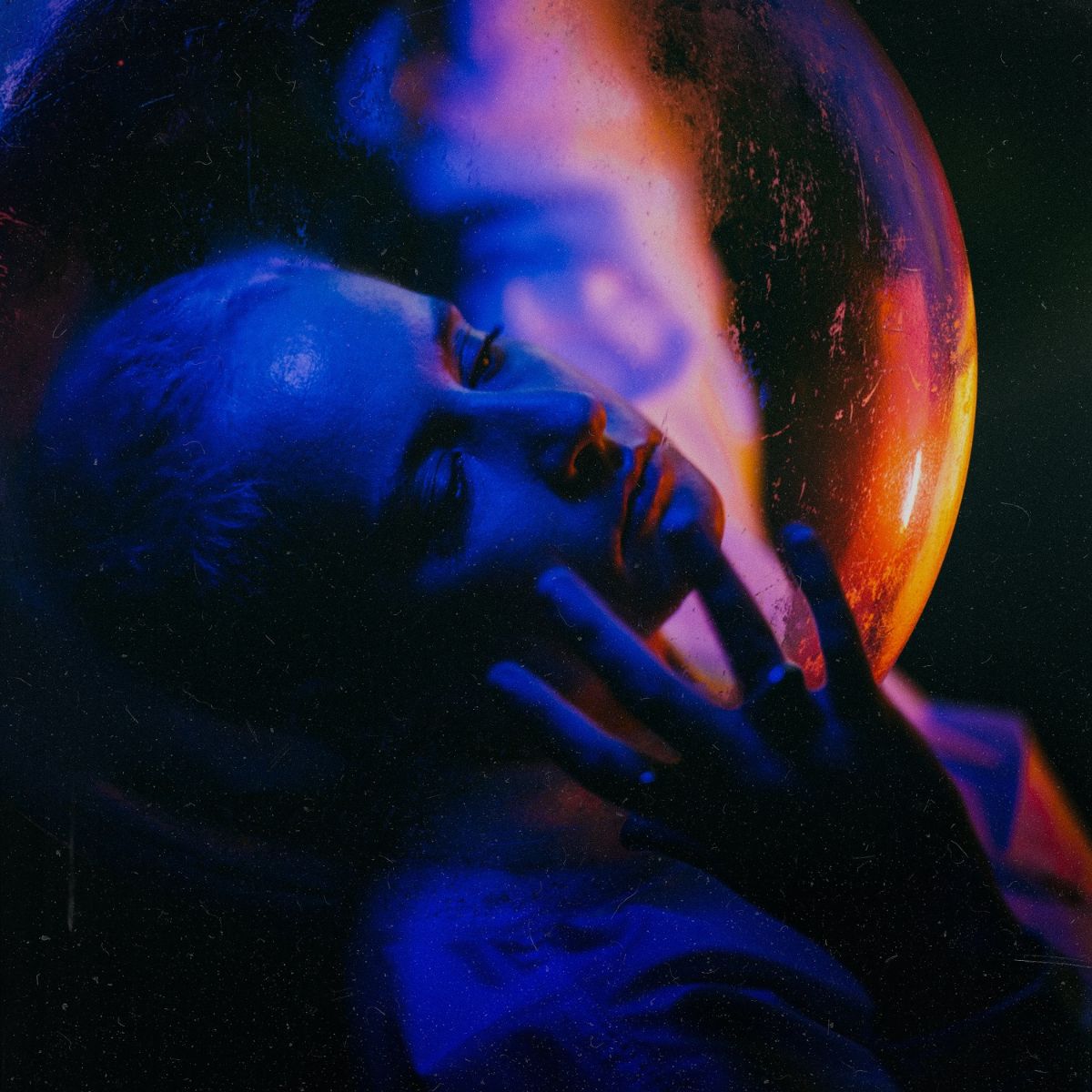 Isaura, cantora e compositora apresentou LP Invisível - RDP ...